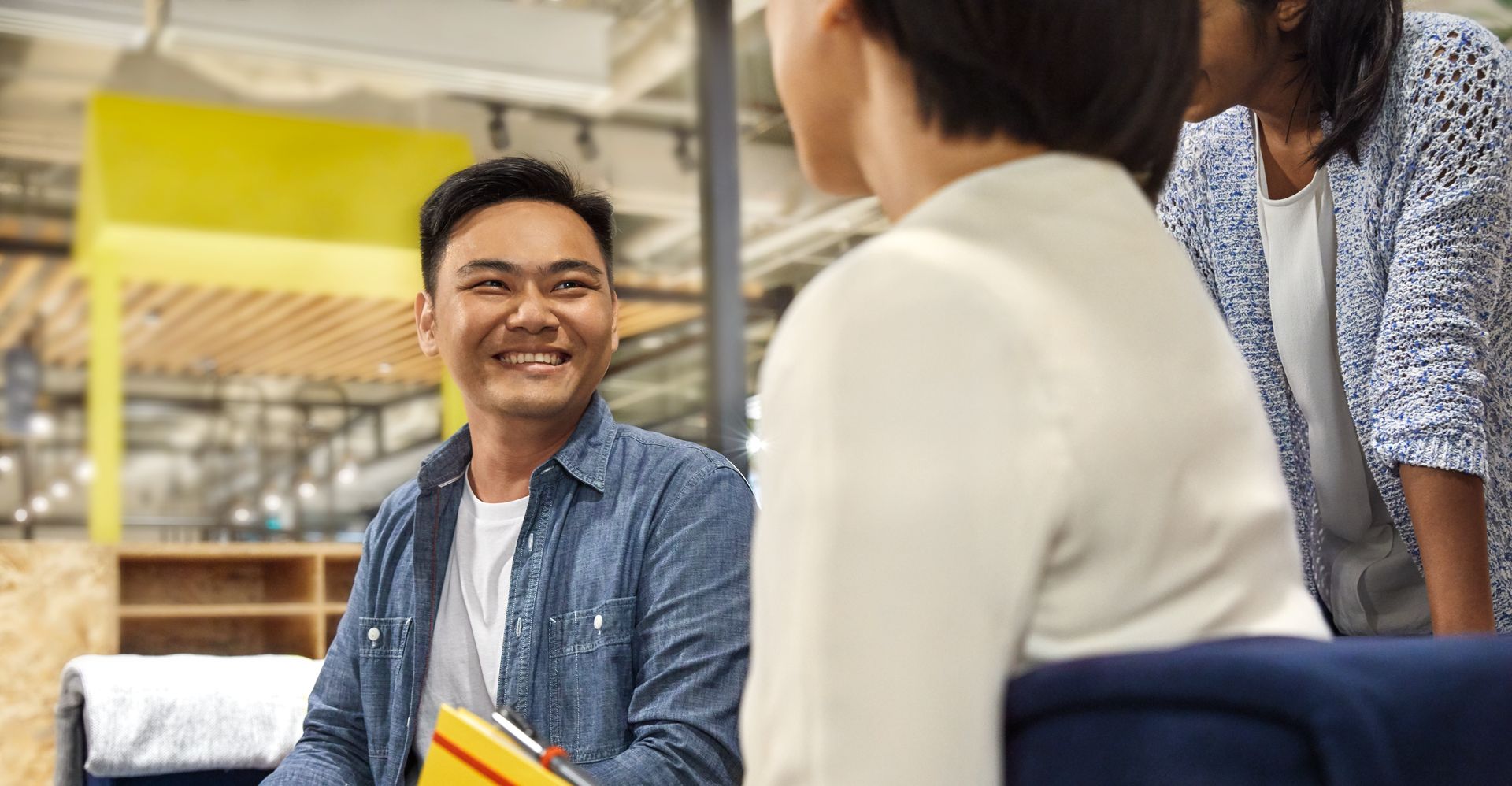 Shipping solutions for small businesses in Vietnam | DHL Vietnam