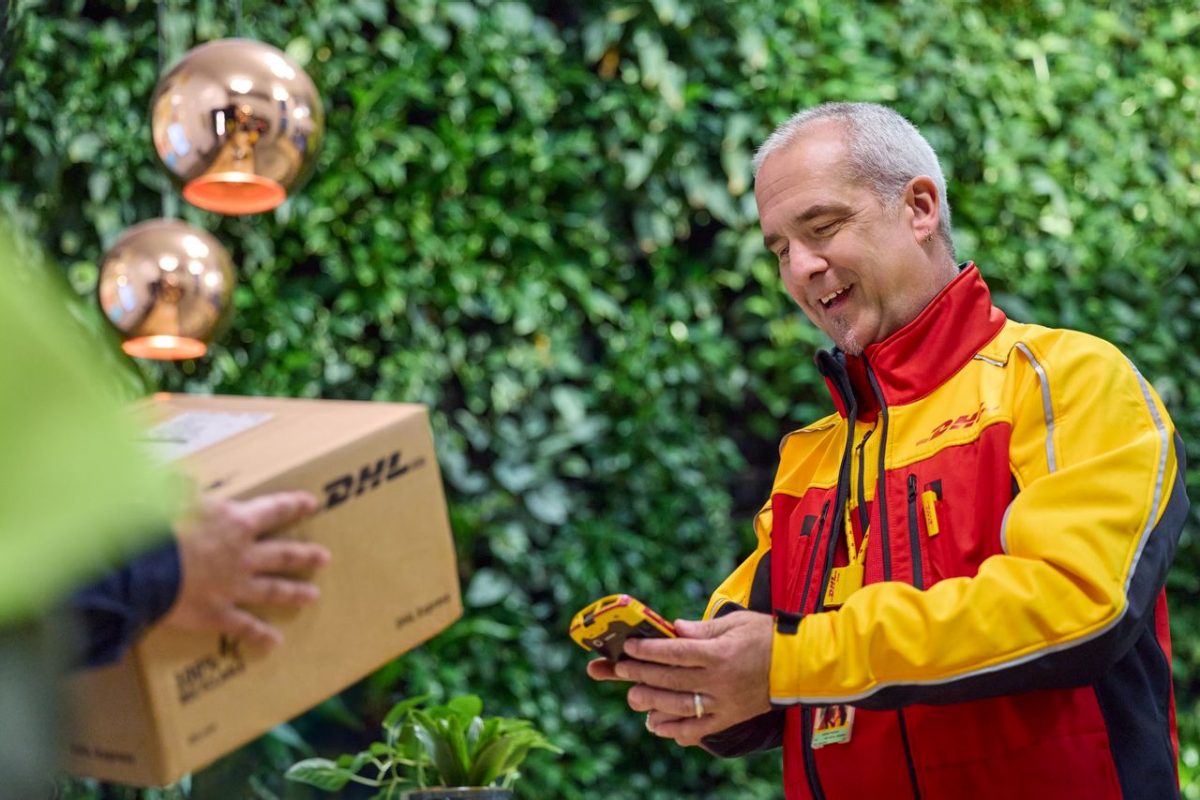 UAE Climate Change Law: What Businesses Need to Know | DHL UAE